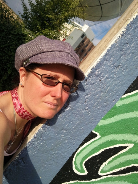 Reality Check: Different-Happy - fm4.ORF.at